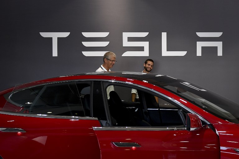 Tesla production leader Doug Field exits company