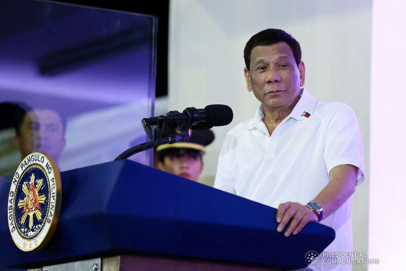 President Duterte signs law creating Davao International Airport Authority