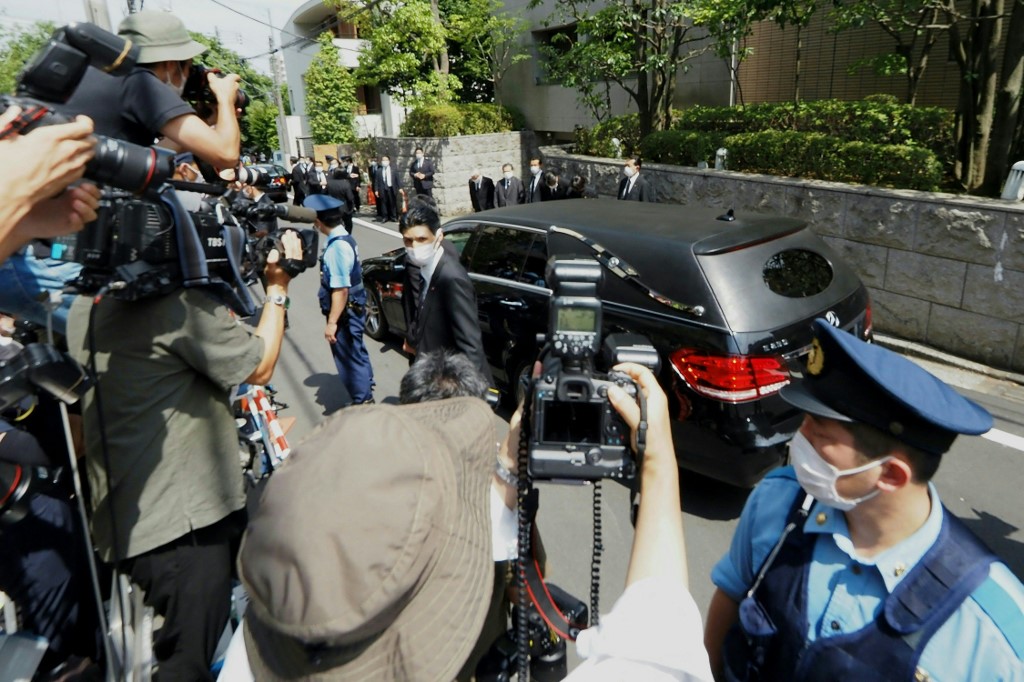 Japan mourns as body of assassinated ex-PM Abe arrives in Tokyo