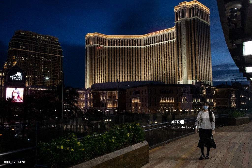 China to ease mainland residents' travel to Macau