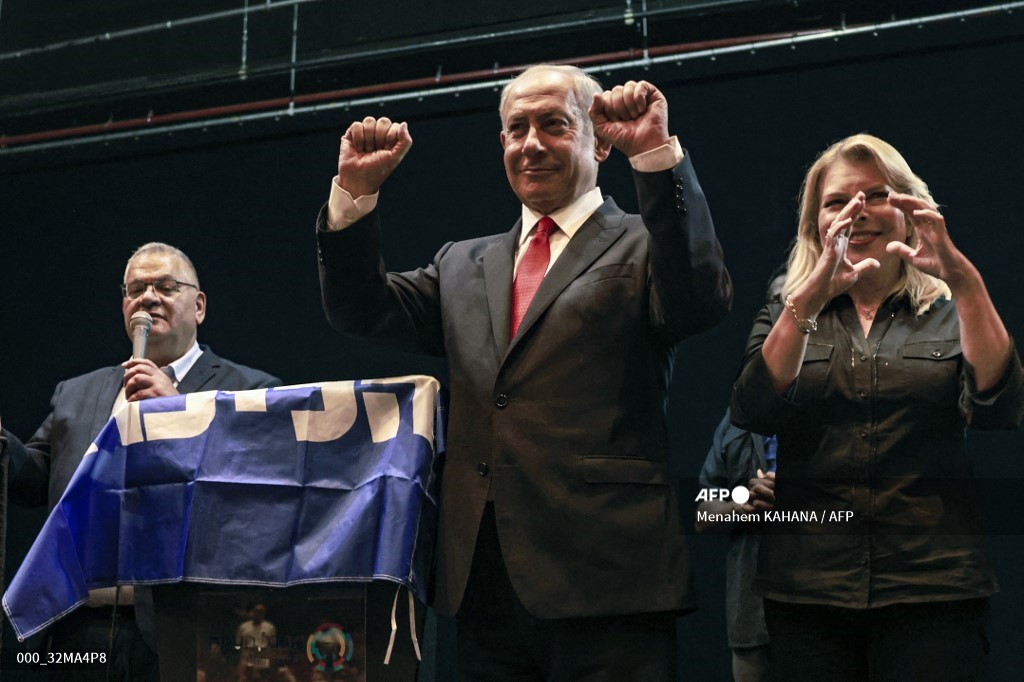 Former PM Netanyahu eyes return to power as Israel votes yet again