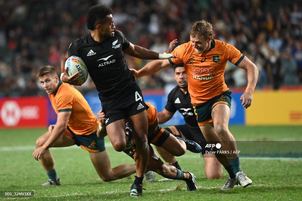 Crowds, colour and Covid rules as Hong Kong Rugby Sevens returns