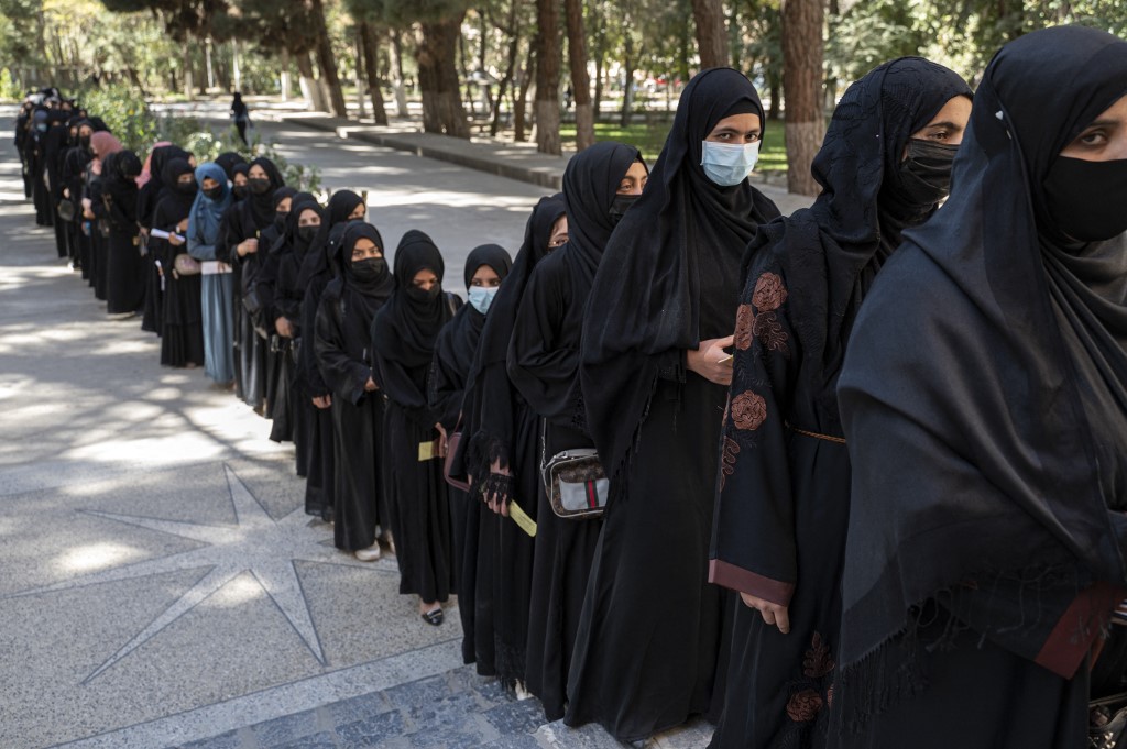 طالبان تحصیل دختران افغان را در دانشگاه ممنوع کرد
