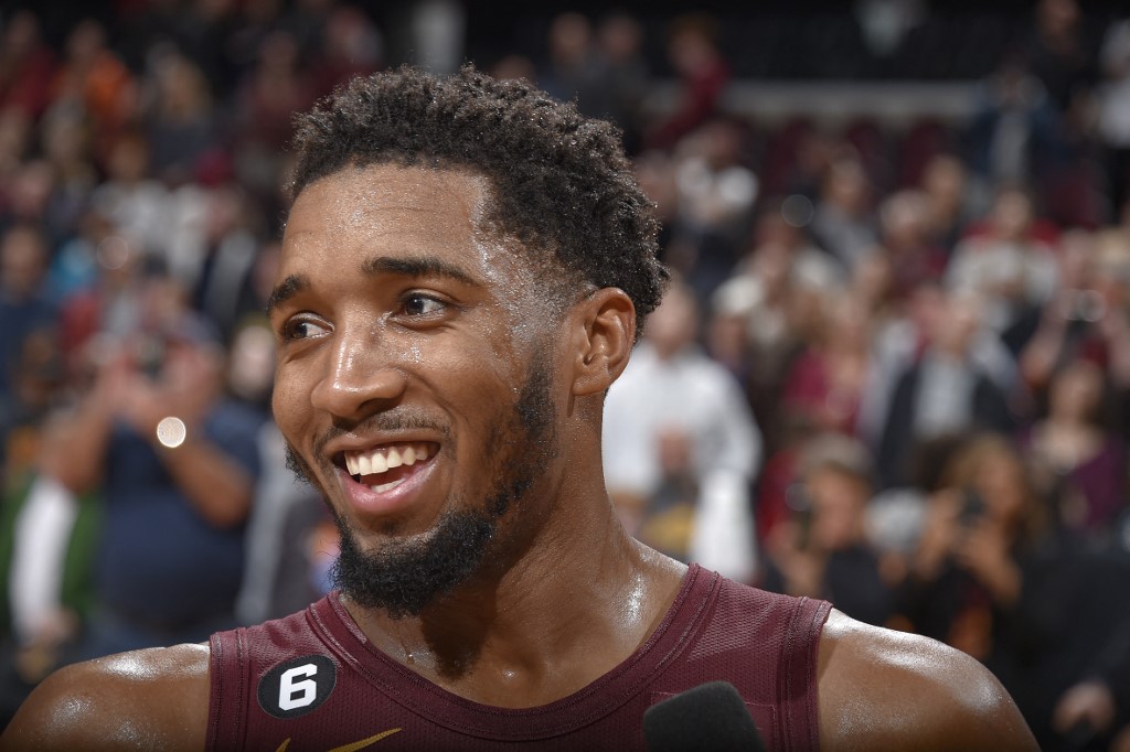 Mitchell's stunning 71 points leads Cavs, Lakers and Sixers win