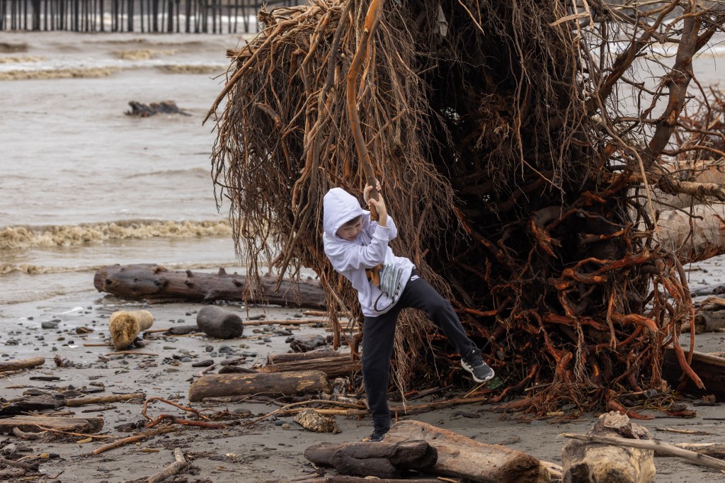More rain, snow pelt California as Biden declares disaster to speed aid