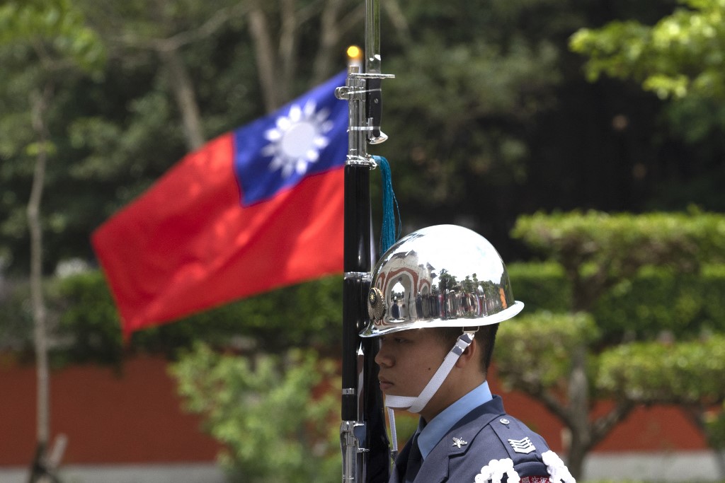 Taiwanese celebrate freedom in the face of China's war games