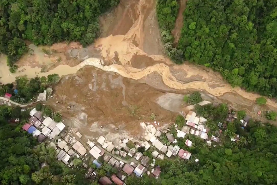 Child rescued after almost 60 hours in Philippine landslide